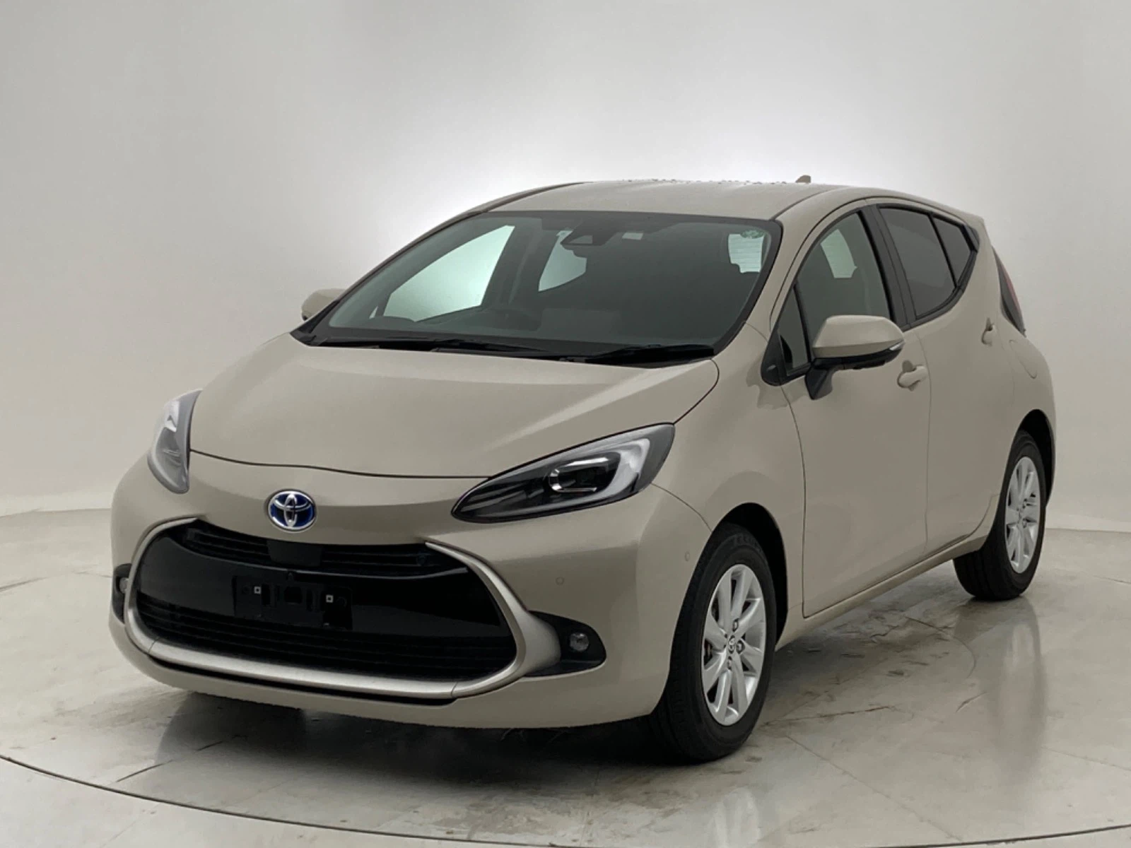 トヨタ アクア Z HEV 1.5L 2WD(5人乗り) ハイブリッド 中古車在庫一覧｜【KINTO ONE(中古車)】トヨタの中古車サブスク（フルサービスリース）